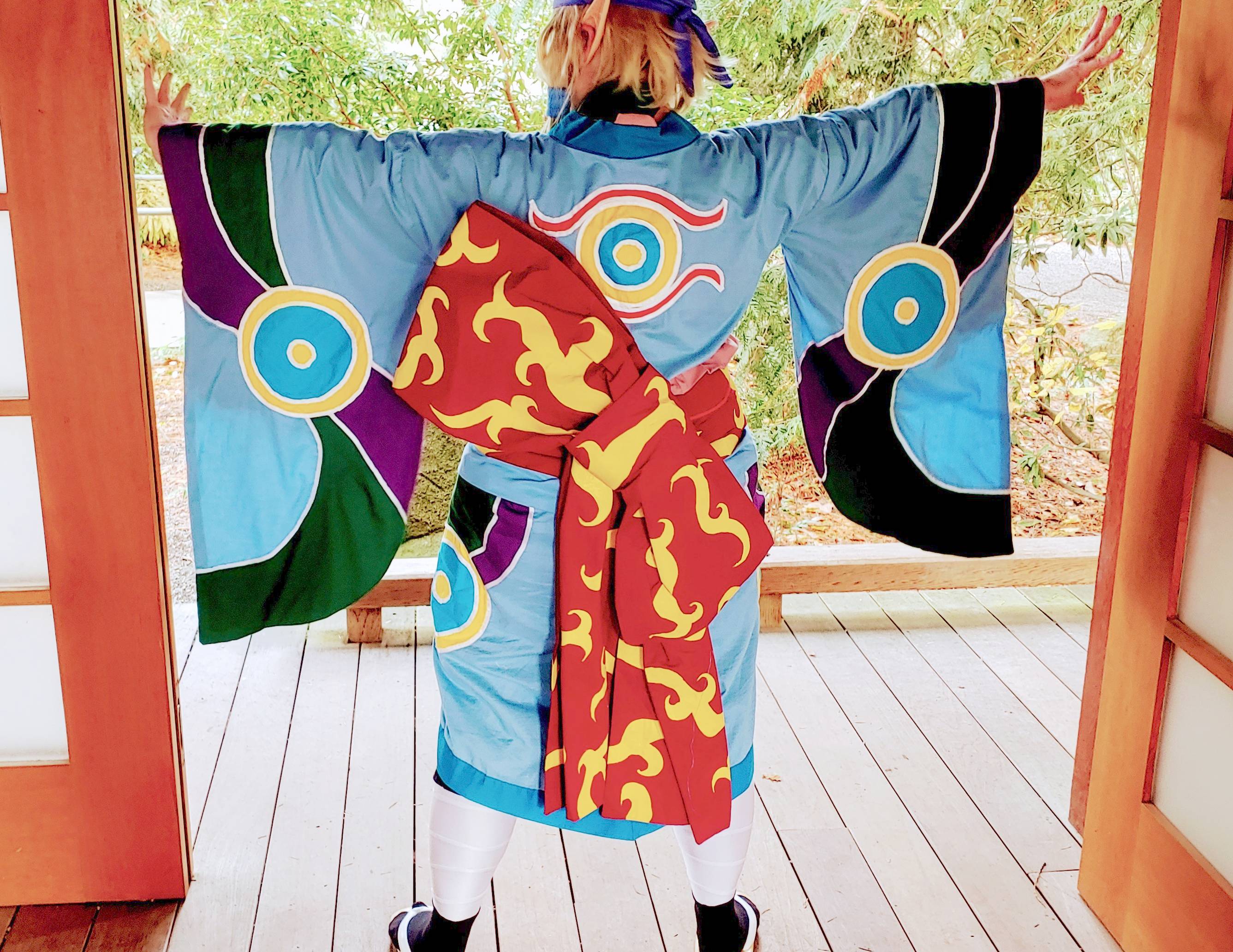 Getting giant bows to stay up – Leafnin Cosplay