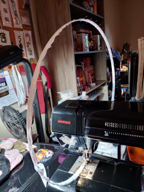 Gravity-defying skirts pt 3: the hoop – Leafnin Cosplay