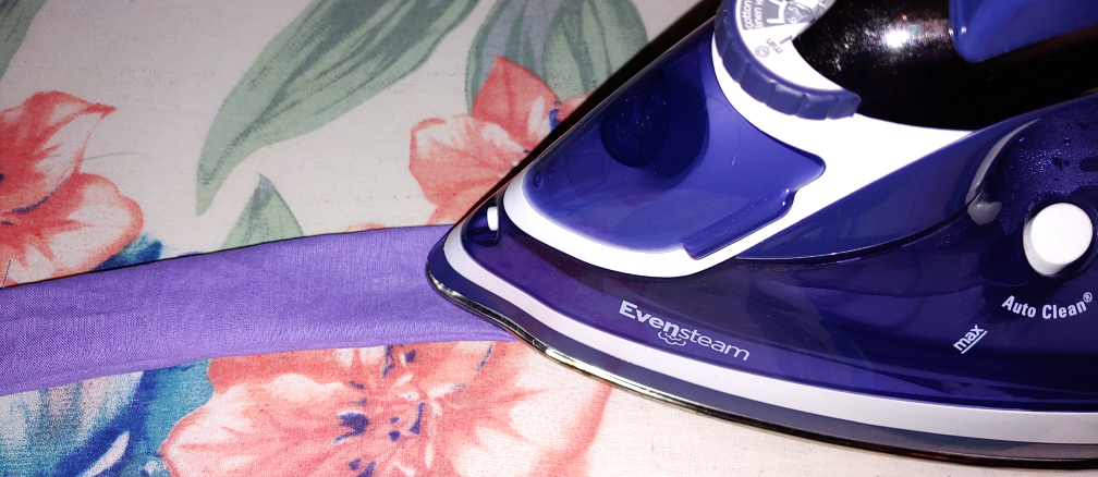 Turning long tubes of fabric right-side out the easy way – Leafnin Cosplay