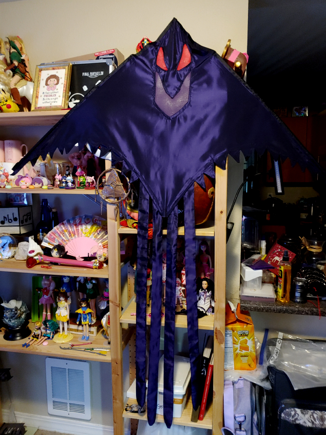 Making a prop out of a kite – Leafnin Cosplay