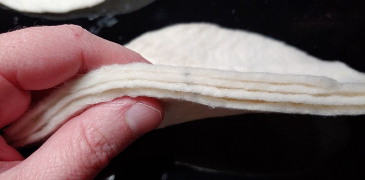 Making and attaching properly-fitting shoulder pads – Leafnin Cosplay