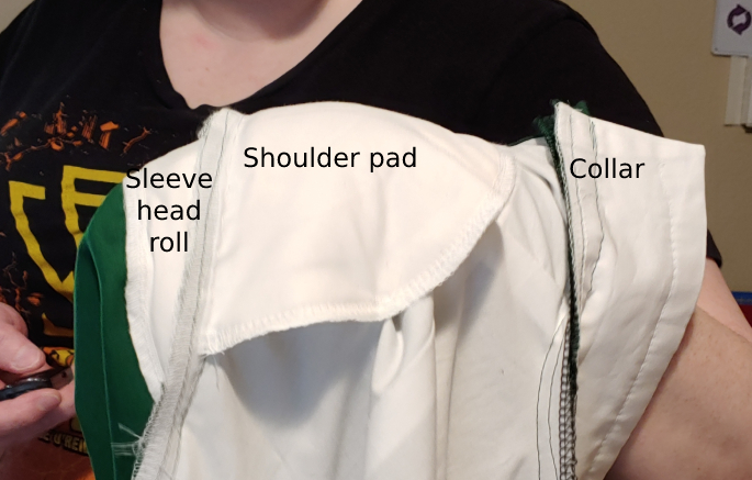 Making and attaching properly-fitting shoulder pads – Leafnin Cosplay