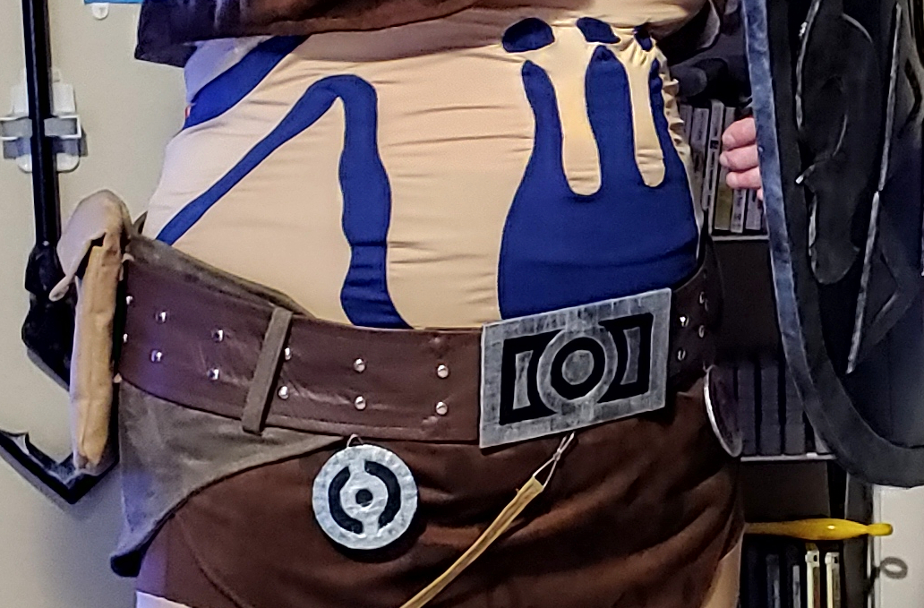 Decorative vinyl and canvas belts – Leafnin Cosplay