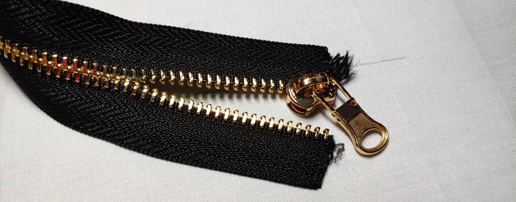 Modifying metal zippers – Leafnin Cosplay